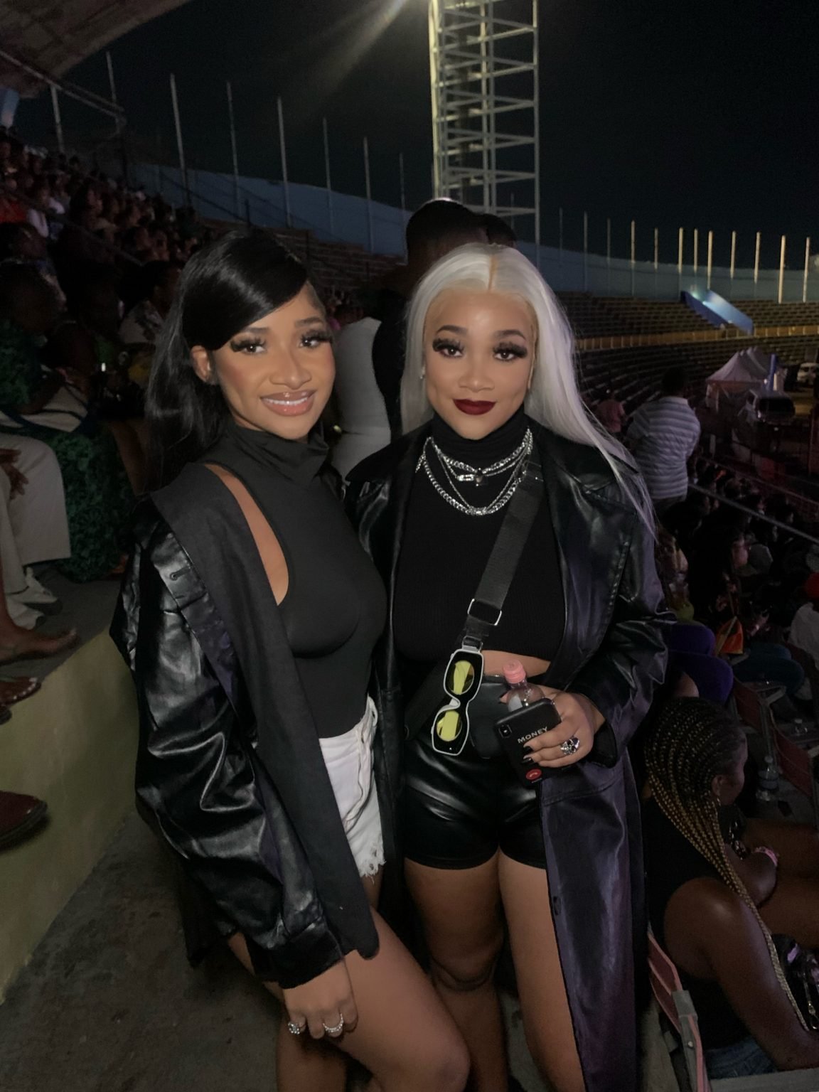What to wear to a Concert – Nique's Beauty